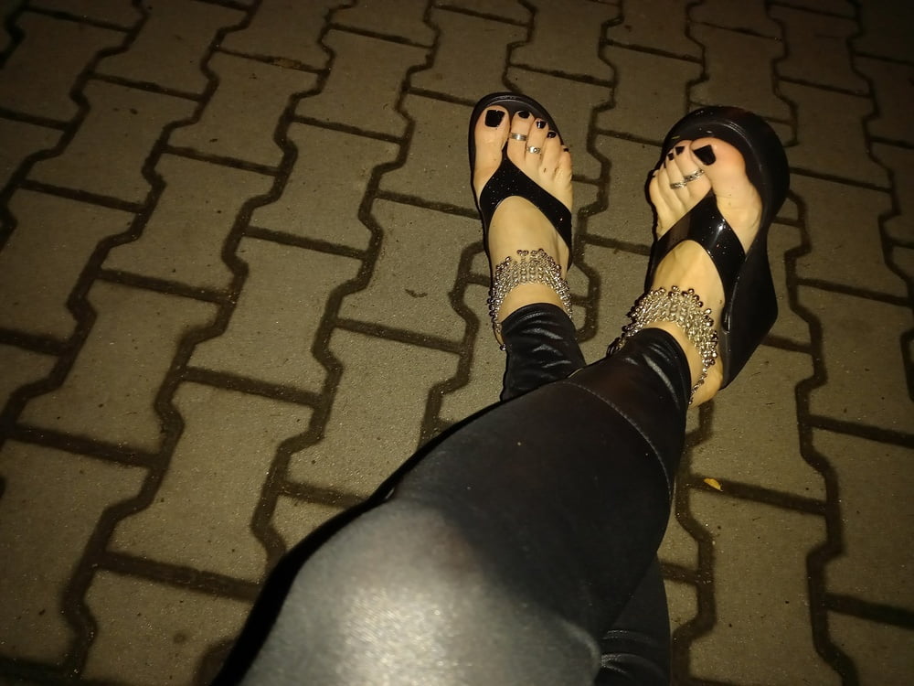Sexy Feet And Latex Flip Flops 35 Pics Xhamster 9736